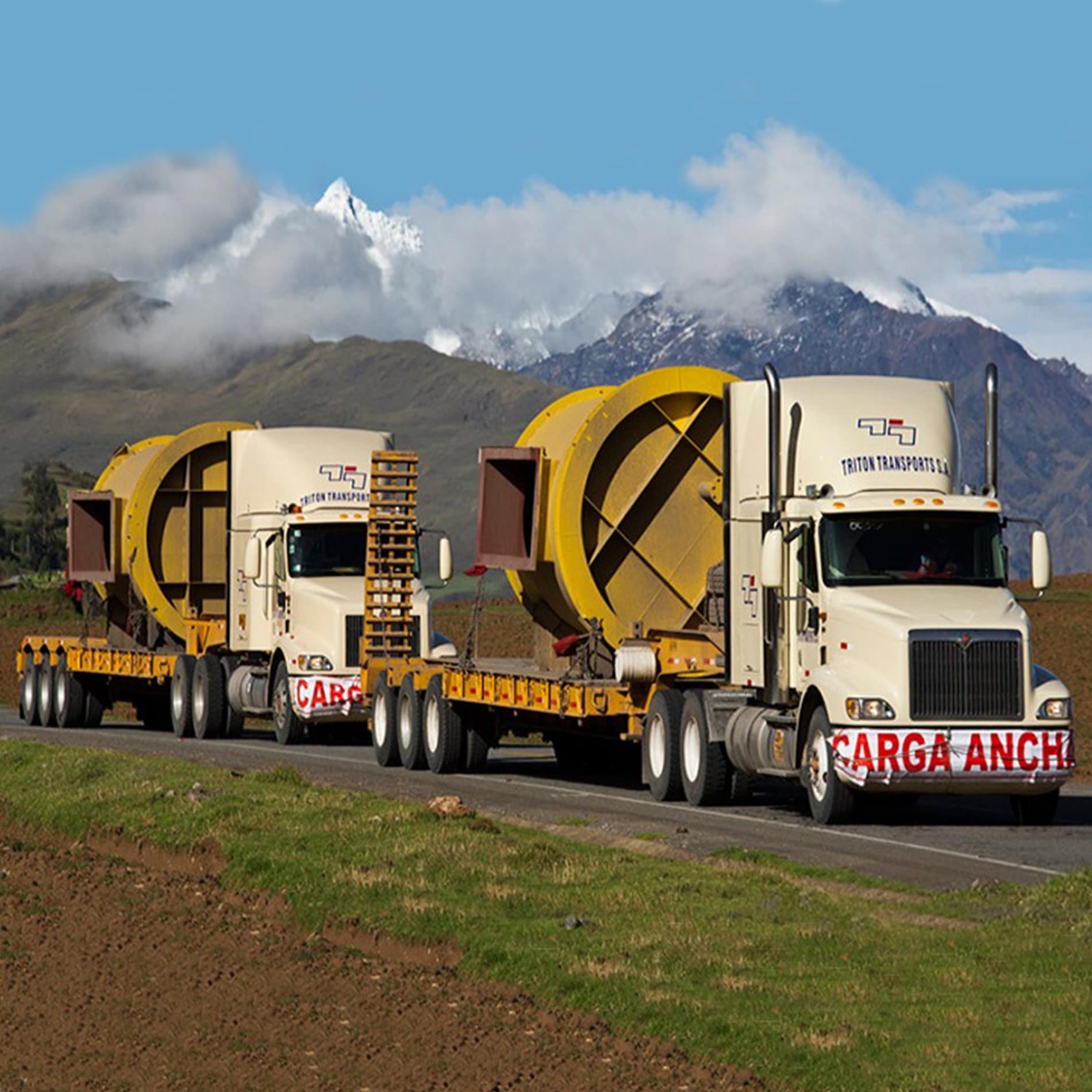 ¿Cómo se transporta la carga sobredimensionada o sobrepesada?